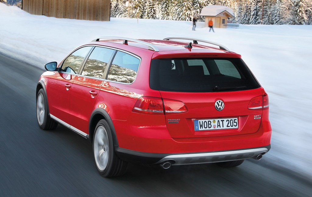 Used Volkswagen Passat Alltrack (2012 - 2014) boot space & practicality