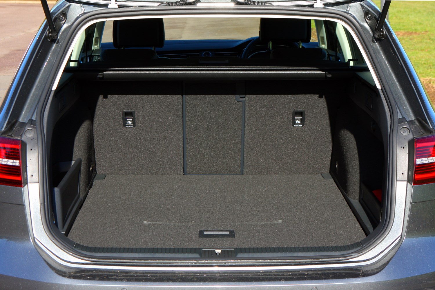 Used Volkswagen Passat Estate (2015 - 2024) boot space & practicality