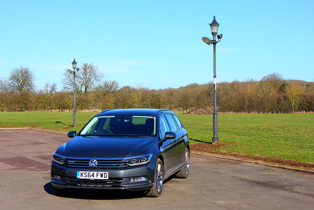 Volkswagen Passat Review (2024)