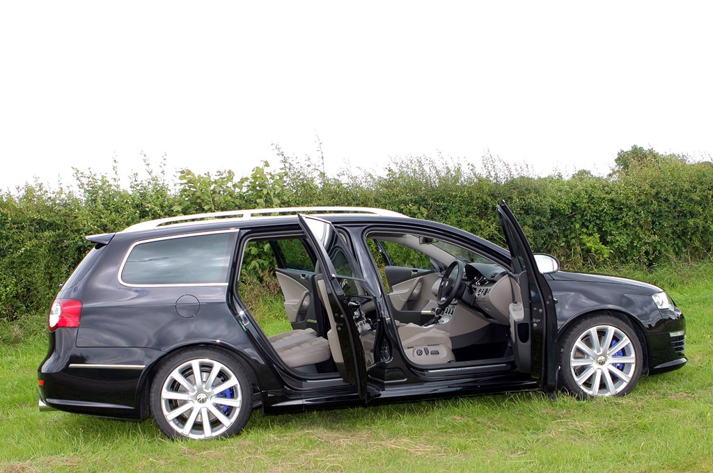 Used Volkswagen Passat R36 (2008 - 2010) interior