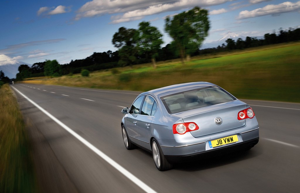 Used Volkswagen Passat Saloon (2005 - 2010) Review