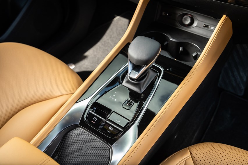 MG HS (2025) boot space & practicality