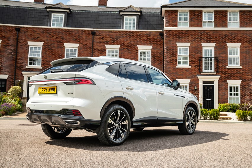 MG HS (2025) boot space & practicality