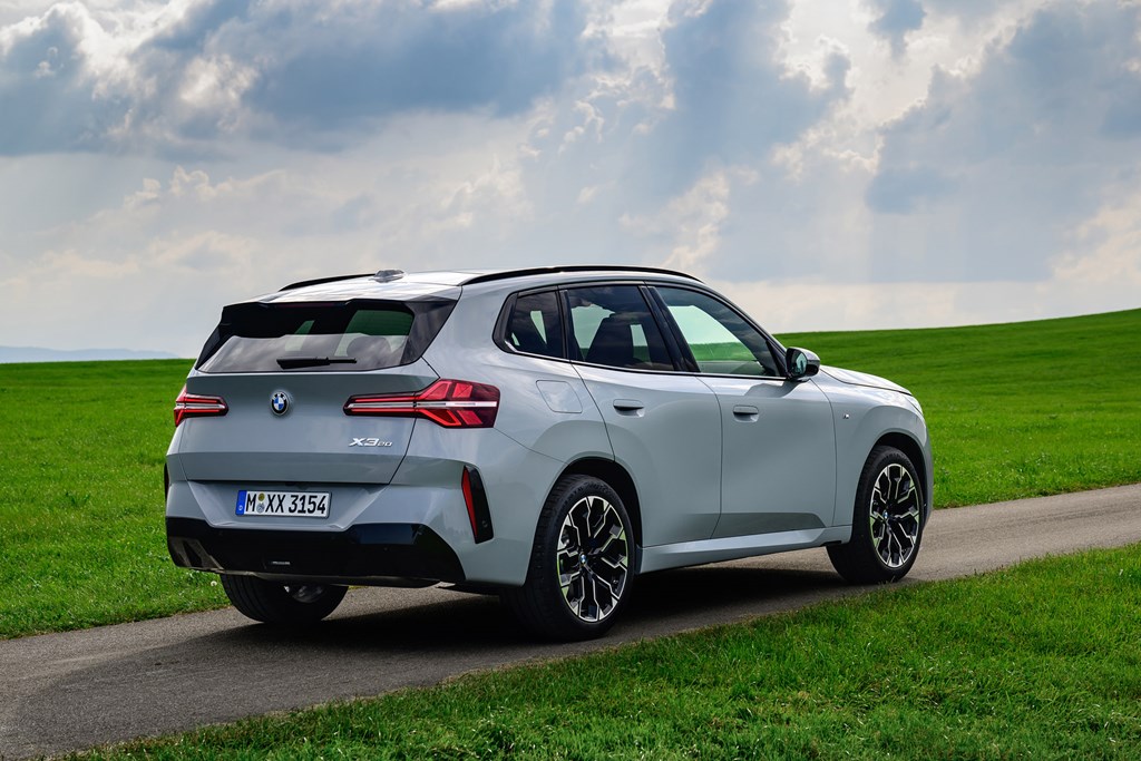 BMW X3 (2025) boot space & practicality