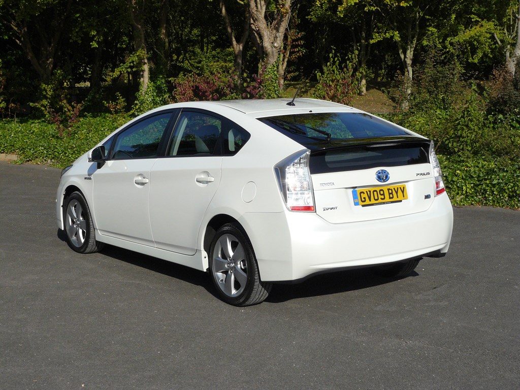 Used Toyota Prius Hatchback (2009 - 2015) boot space & practicality