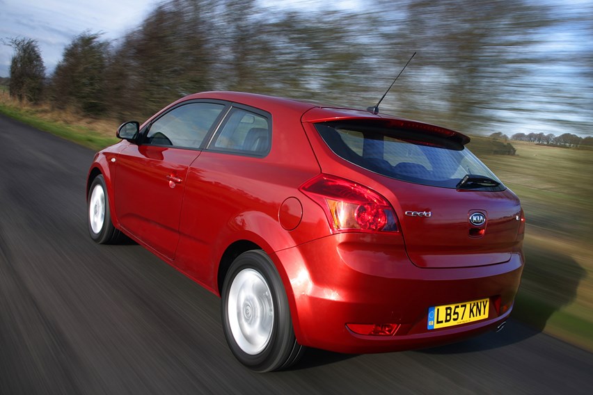 Used Kia ProCeed Hatchback (2008 - 2012) boot space & practicality