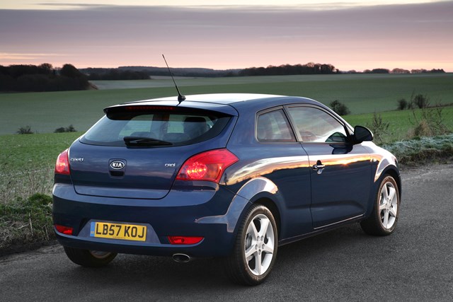Used Kia ProCeed Hatchback (2008 - 2012) boot space & practicality