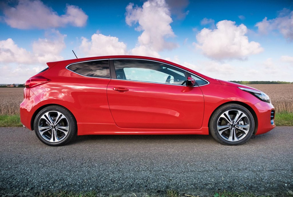 Used Kia ProCeed Hatchback (2013 - 2019) boot space & practicality