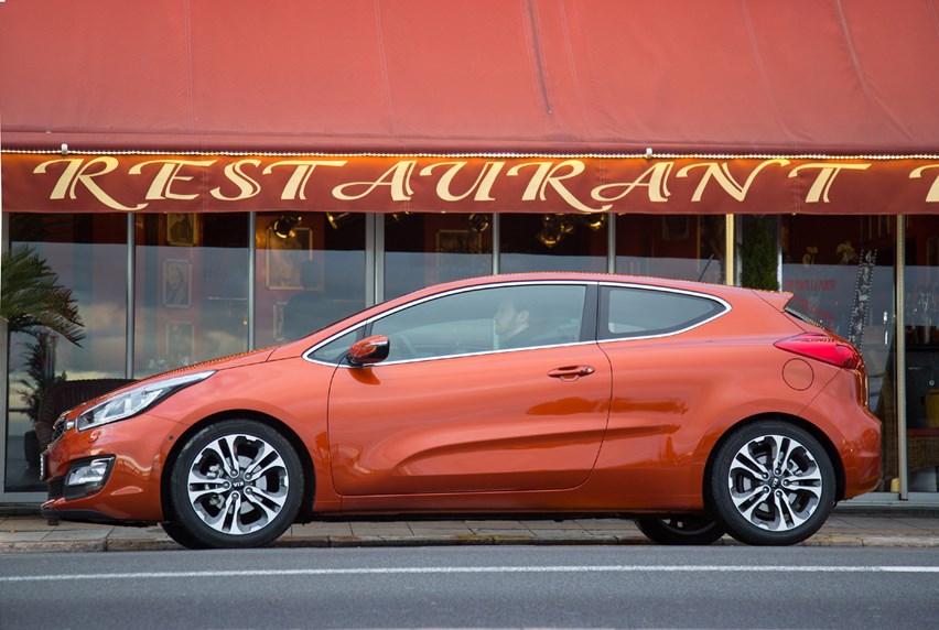 Used Kia ProCeed Hatchback (2013 - 2019) boot space & practicality