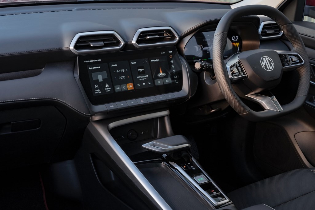 MG ZS (2025) interior