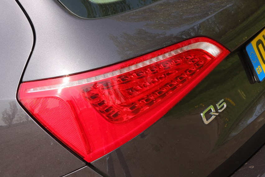 Used Audi Q5 Estate (2008 - 2016) boot space & practicality