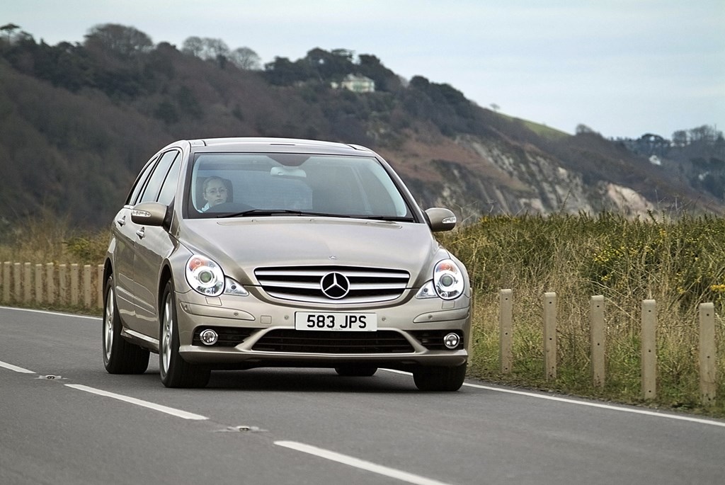Used Mercedes-Benz R-Class Estate (2006 - 2012) boot space & practicality