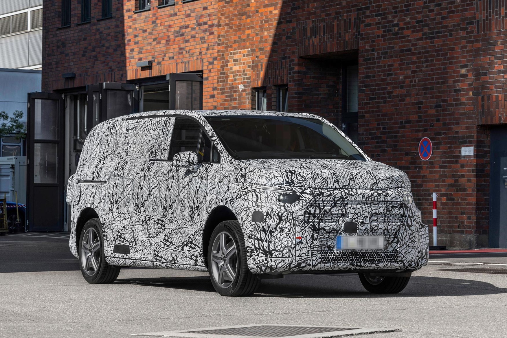 The future of Mercedes-Benz vans heads out on public test for the first ...