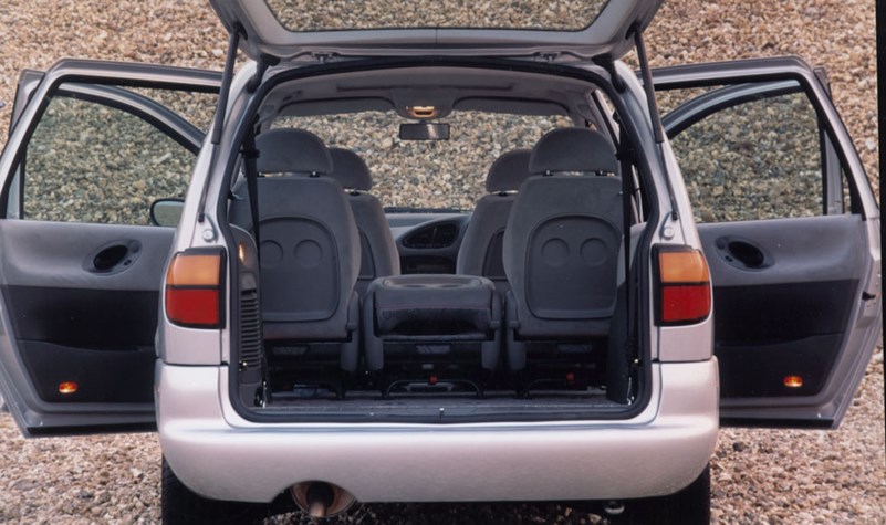 Used Volkswagen Sharan Estate (1995 - 2000) boot space & practicality