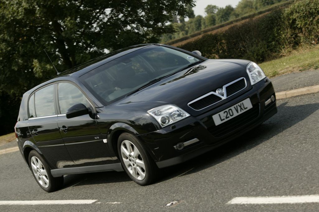 Used Vauxhall Signum Hatchback (2003 - 2008) interior