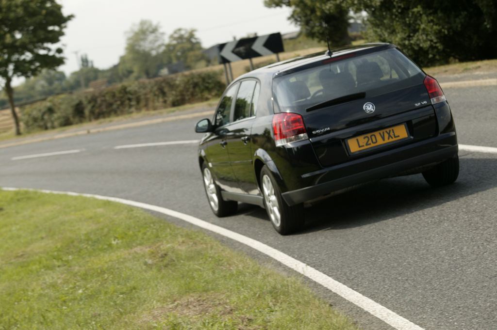 Used Vauxhall Signum Hatchback (2003 - 2008) interior