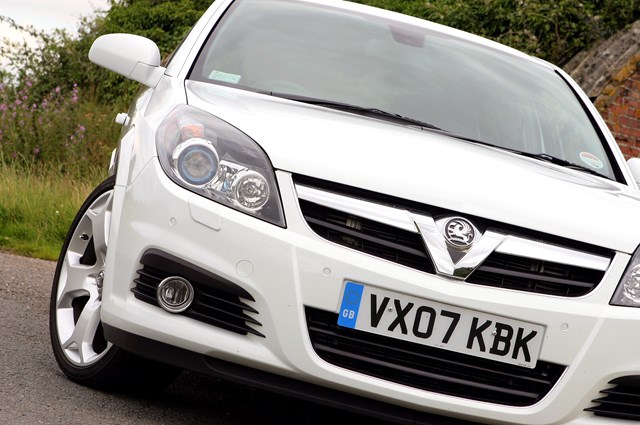 Used Vauxhall Signum Hatchback (2003 - 2008) interior