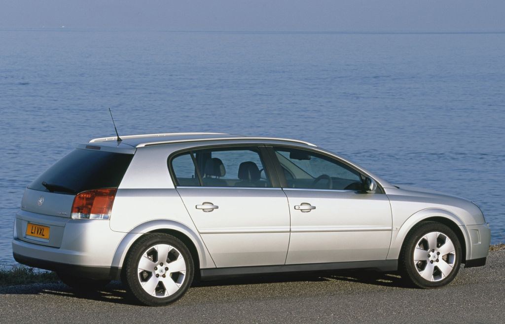Used Vauxhall Signum Hatchback (2003 - 2008) interior