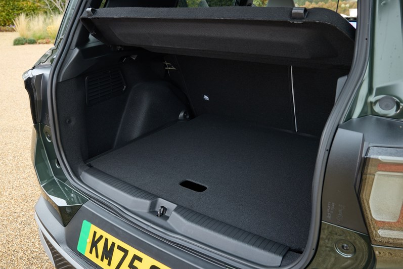 Citroën e-C3 Aircross (2025) boot space & practicality