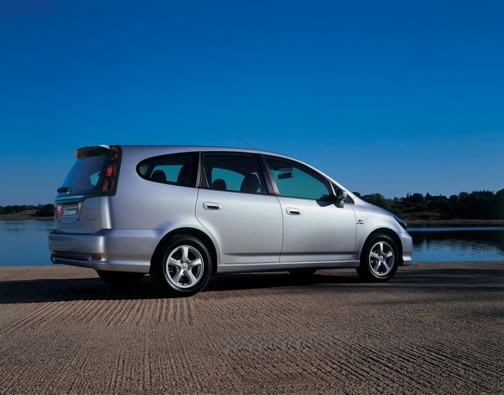 Used Honda Stream Estate (2001 - 2005) boot space & practicality