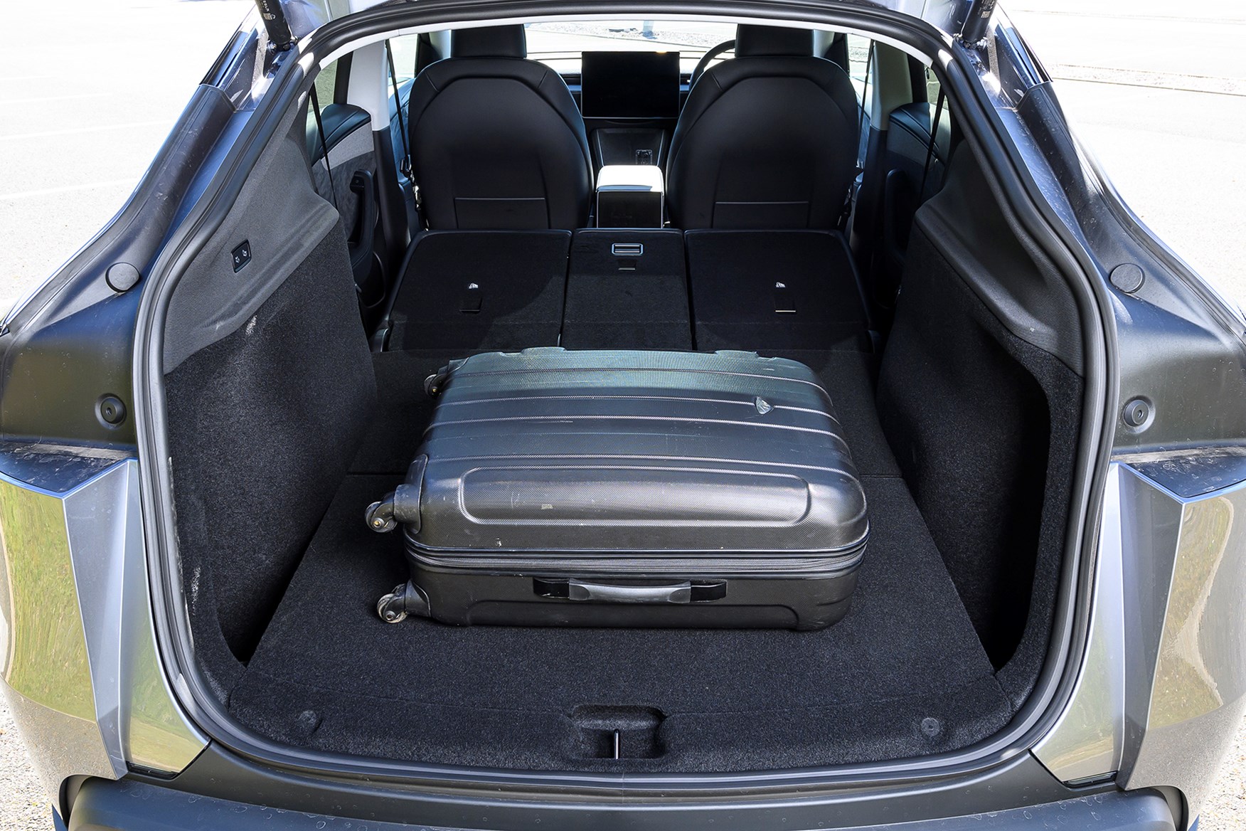 Tesla Model Y (2025) boot space & practicality