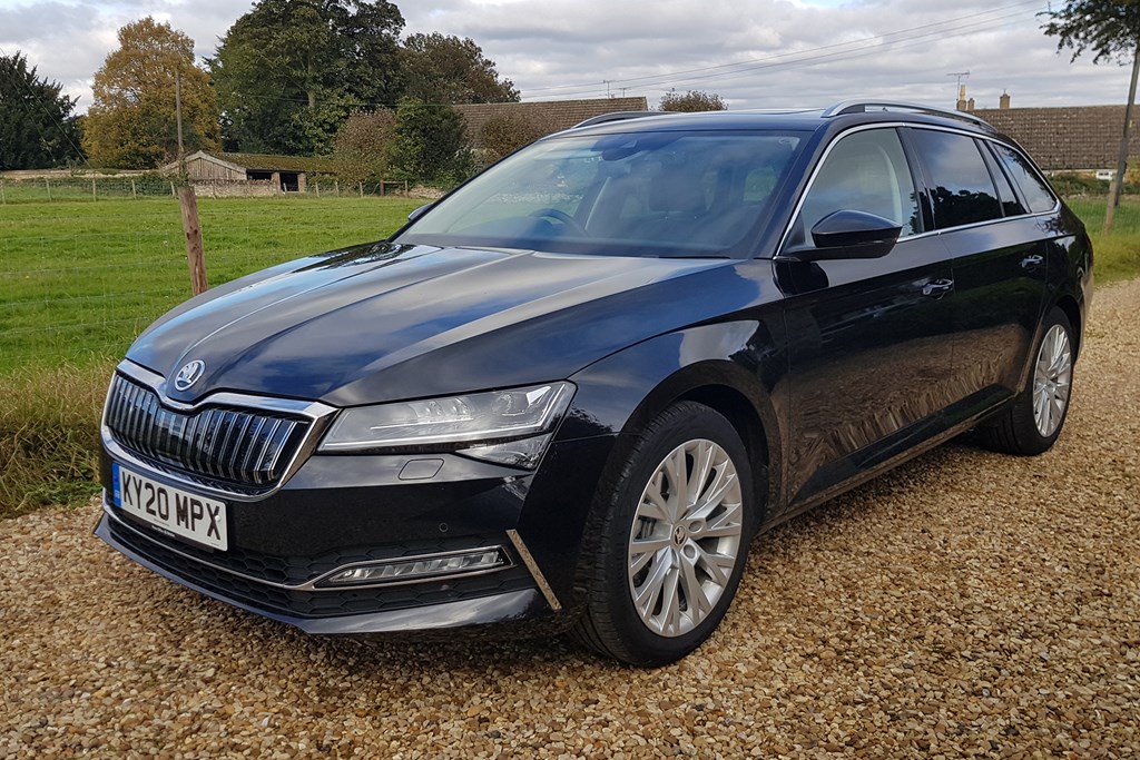 Used Skoda Superb Estate 2015 2023 Boot Space Practicality used-skoda-superb-estate-2015-2023-boot-space-practicality