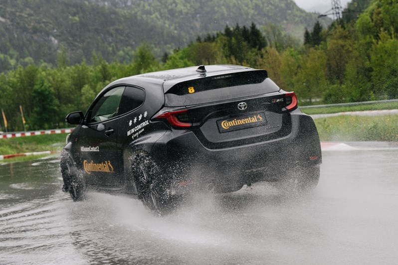 What are all-season tyres? Should I buy them?