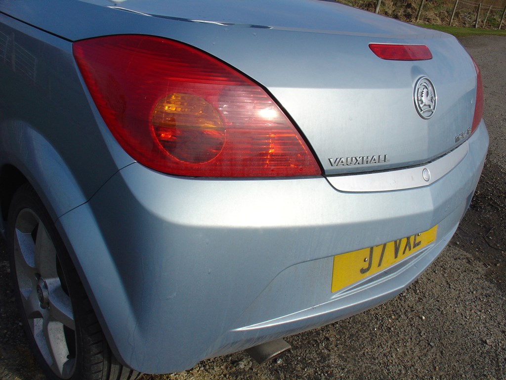 Used Vauxhall Tigra Roadster (2004 - 2009) boot space & practicality
