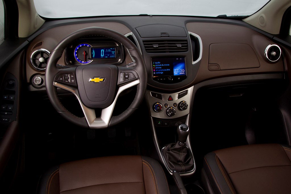 Used Chevrolet Trax Hatchback (2013 - 2015) boot space & practicality ...