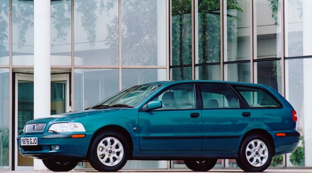 Used Volvo V40 Estate (1996 - 2004) Review