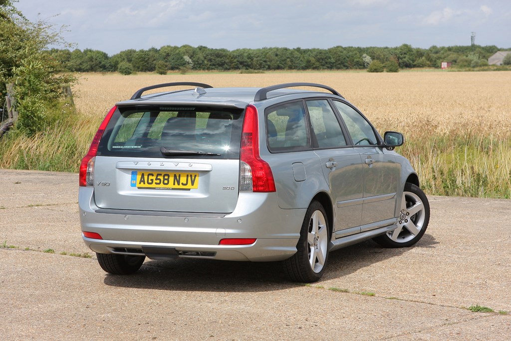 Used Volvo V50 Estate (2004 - 2012) engines | Parkers
