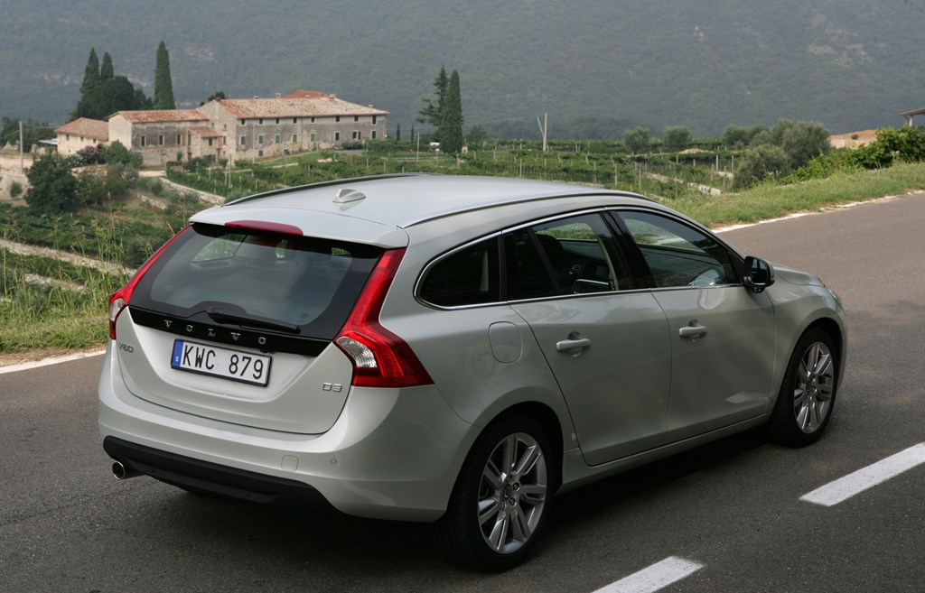 Used Volvo V60 Coupe (2010 - 2018) mpg, costs & reliability