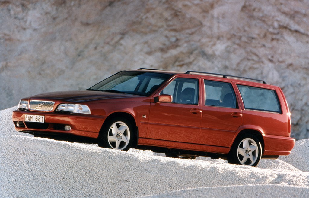 Used Volvo V70 Estate (1996 - 2001) Review