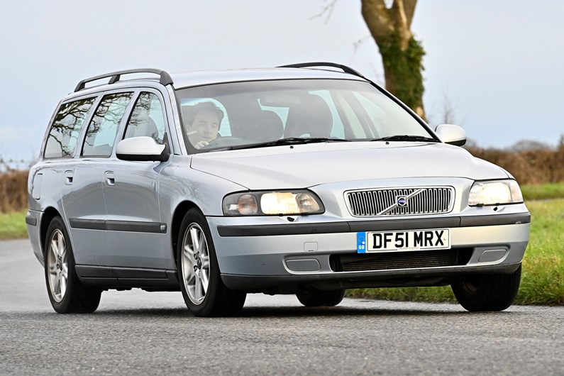 Volvo V70 Estate 2.4T Petrol (2000 - 2007) specs & dimensions | Parkers