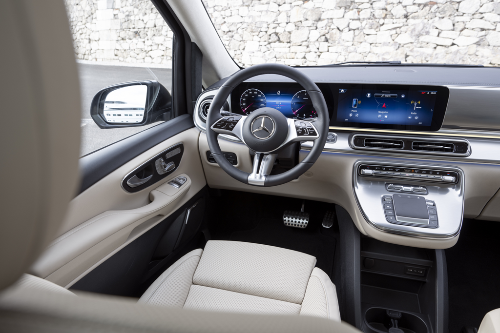 Mercedes-Benz V-Class (2025) interior