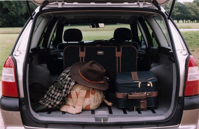 Used Vauxhall Vectra Estate (1996 - 2002) boot space & practicality