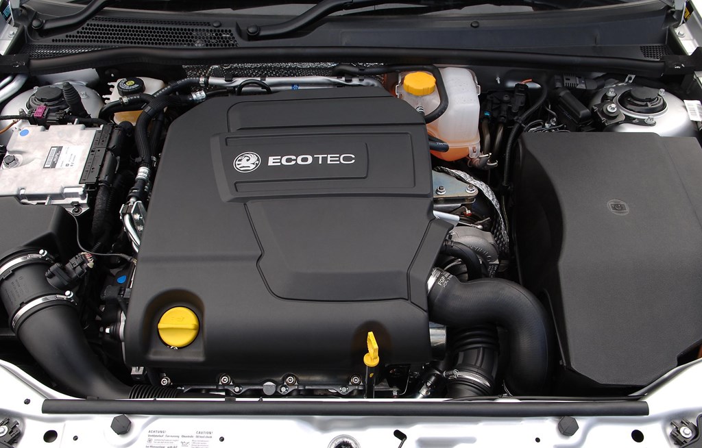 Used Vauxhall Vectra Estate (2005 - 2008) boot space & practicality