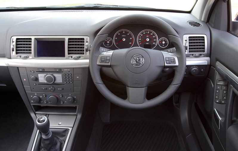 Used Vauxhall Vectra Saloon (2005 - 2008) interior