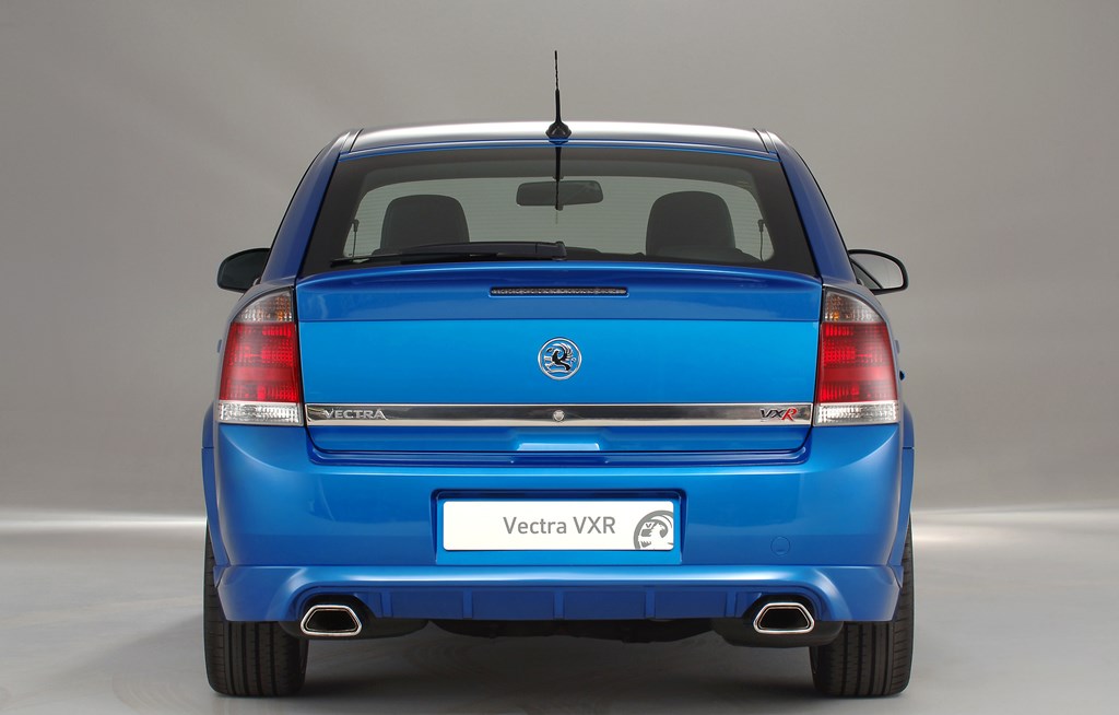 Used Vauxhall Vectra VXR (2005 - 2008) Review