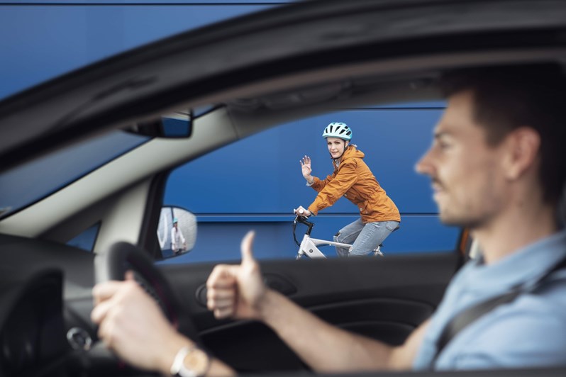 What to do - and not do - when driving near cyclists