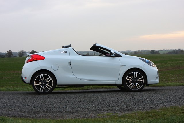 Used Renault Wind Hatchback (2010 - 2012) Review