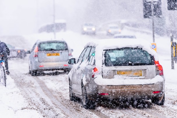 How to be safe driving in snow: the advice you need from Parkers' experts