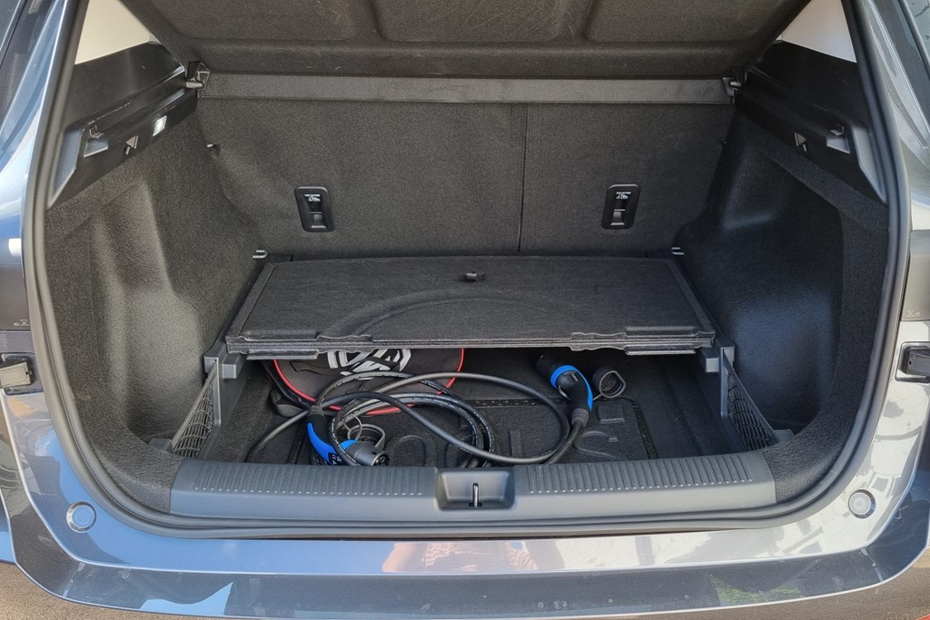 MG S5 EV (2025) boot space & practicality