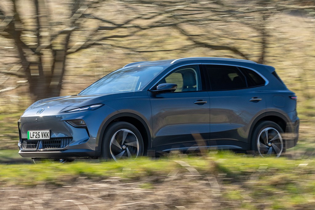 MG S5 EV (2025) interior