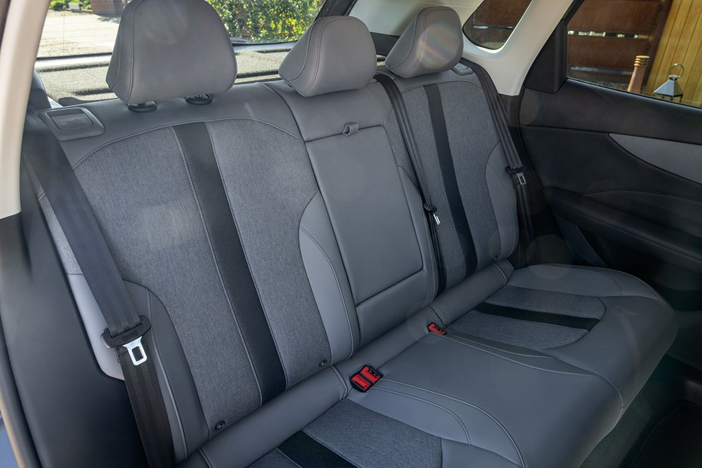 MG S5 EV (2025) boot space & practicality