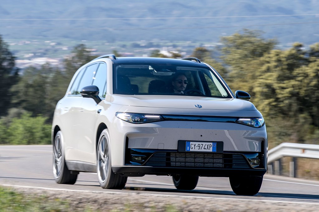 LEAPMOTOR C10 REEV Review (2025)