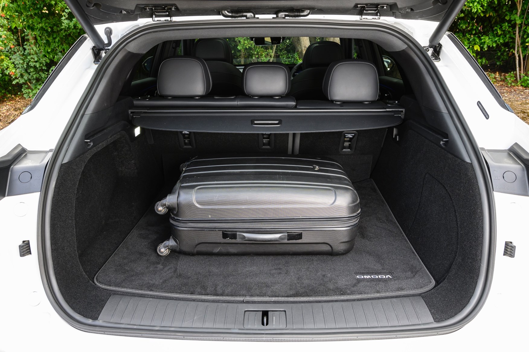 OMODA 9 (2025) boot space & practicality