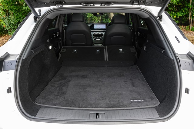 OMODA 9 (2025) boot space & practicality