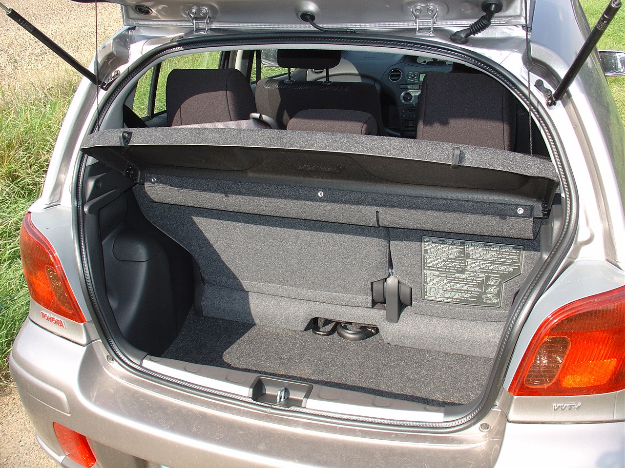 Used Toyota Yaris T Sport (2001 - 2005) boot space & practicality