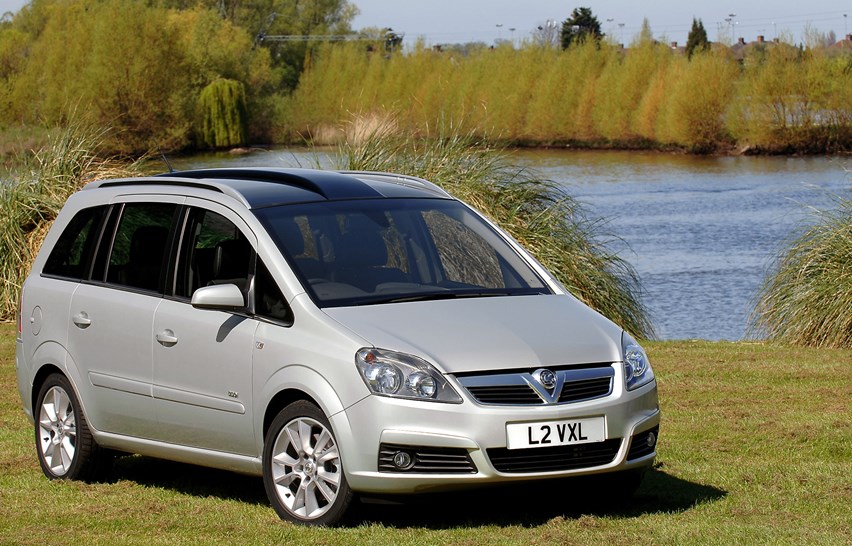 Used Vauxhall Zafira Estate (2005 - 2014) boot space & practicality